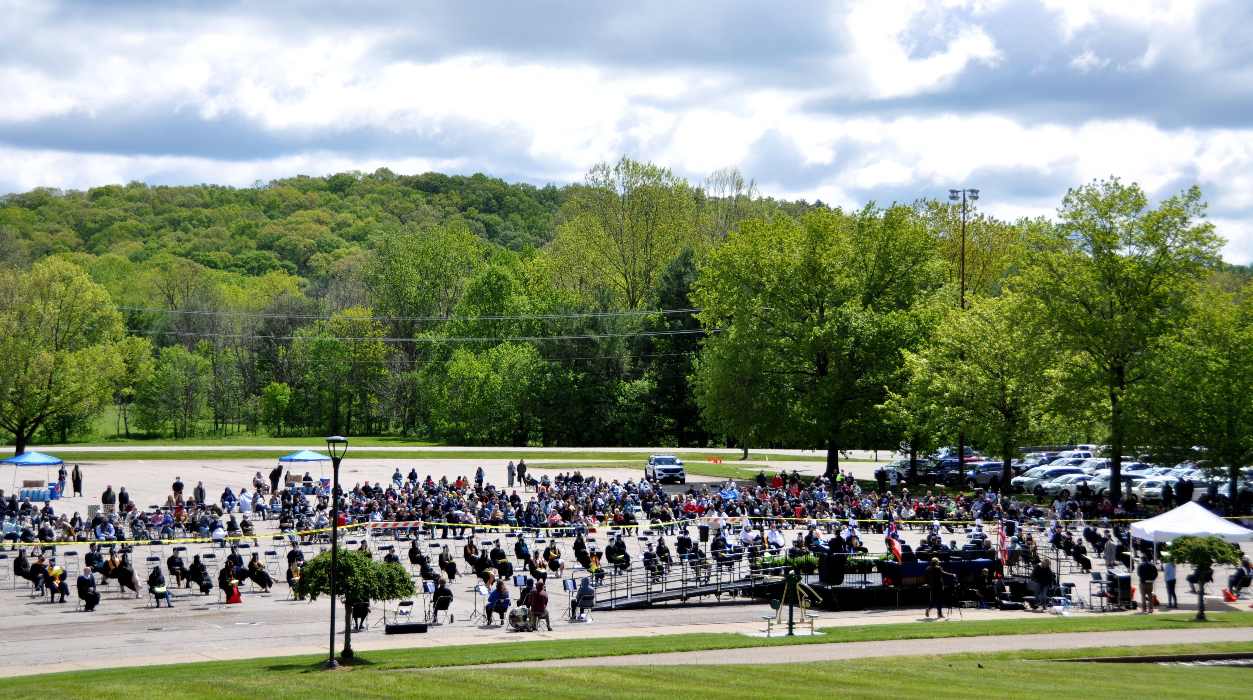 More than 450 take part in Hocking College's graduation ceremony